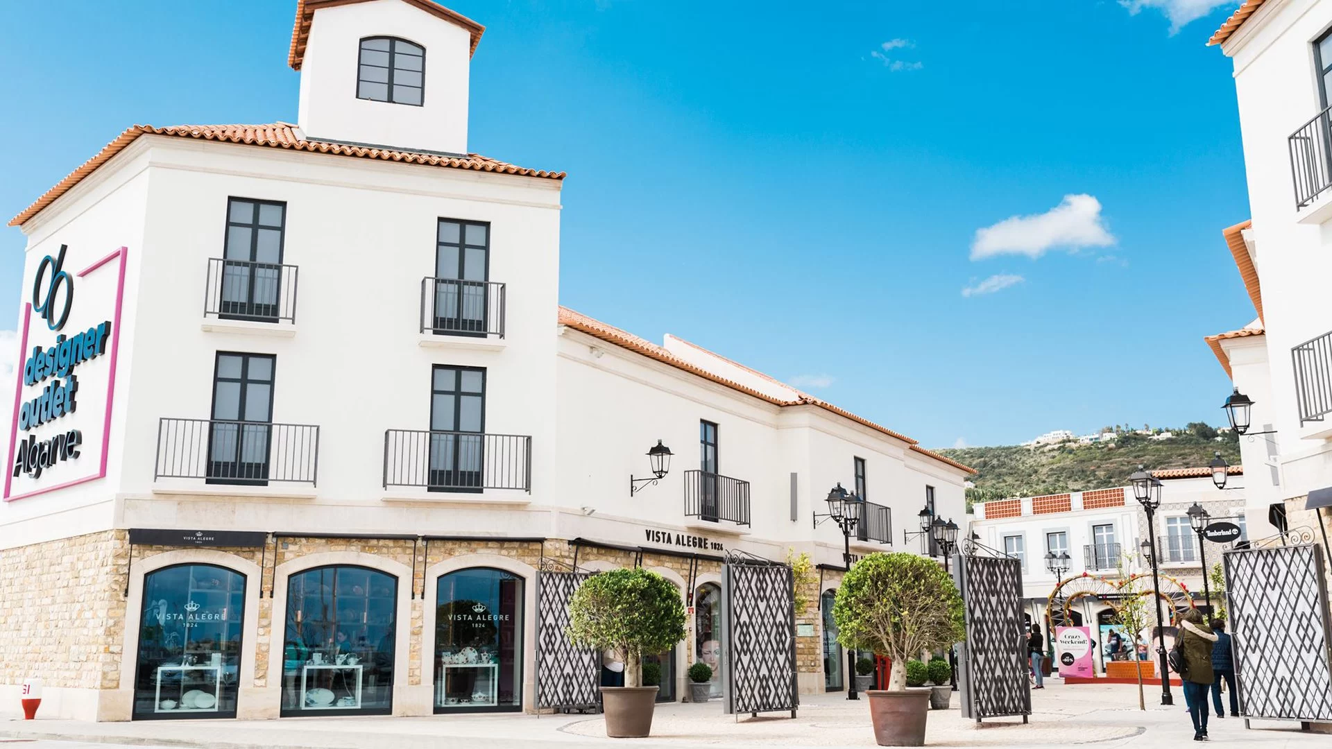 EXCLUSIVE MEMBERS' ONLY BENEFITS - The exclusive members' popular ...